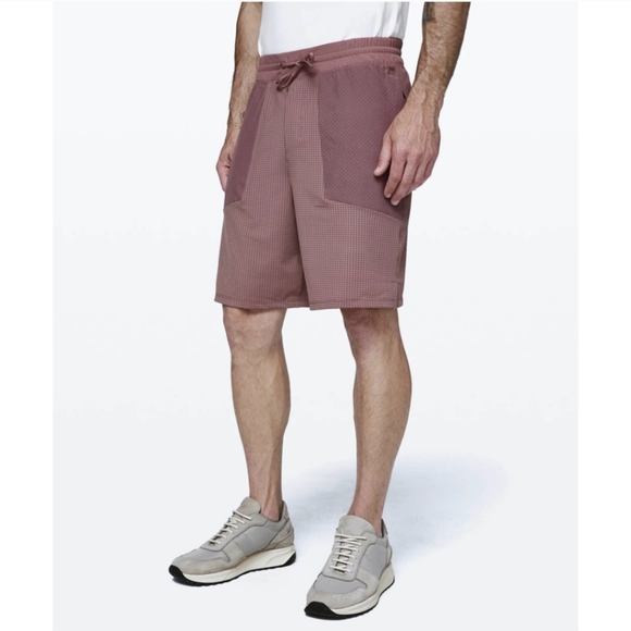 lululemon athletica | Shorts | Lululemon Step Back Jump Short 9 Size ...